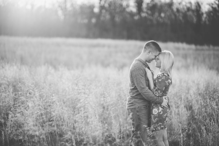 Erin & Jon | Springfield, IL Spring Engagement Photographer - Kate ...