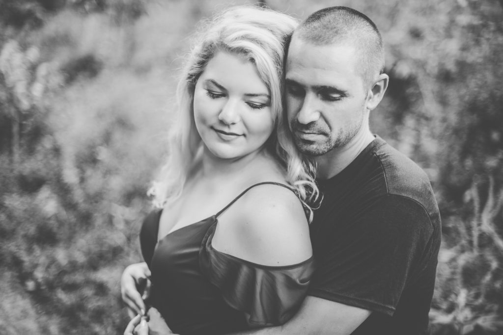 Taylor & Cameron | Springfield, IL Riverside Park Engagement ...