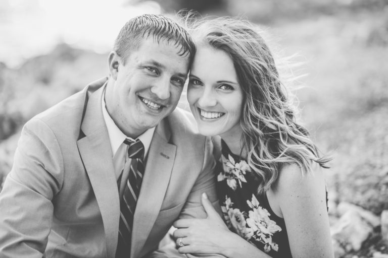 Becky & Richie | Springfield, IL Lake Engagement Photographer - Kate ...