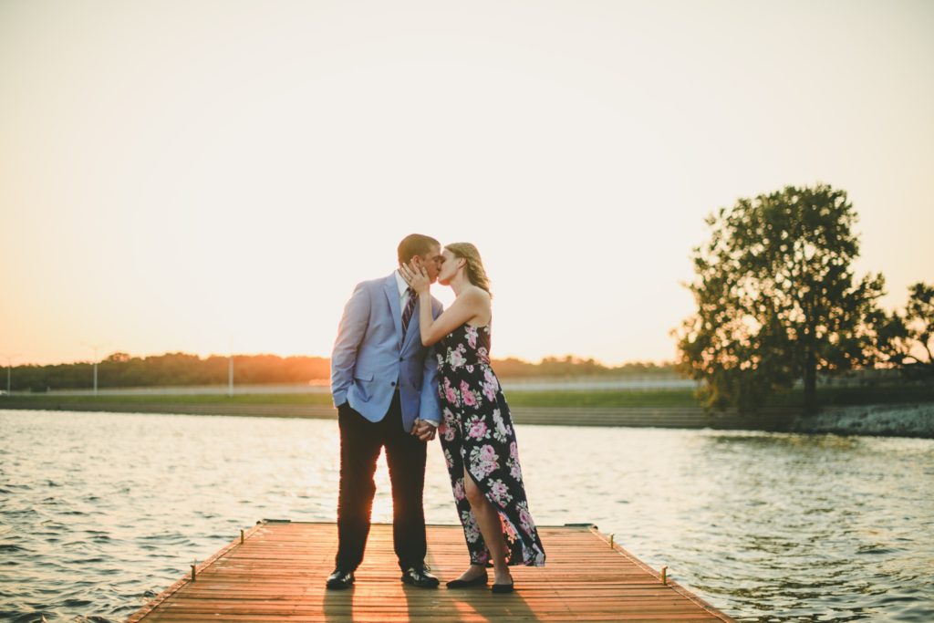 Becky & Richie | Springfield, IL Lake Engagement Photographer - Kate ...