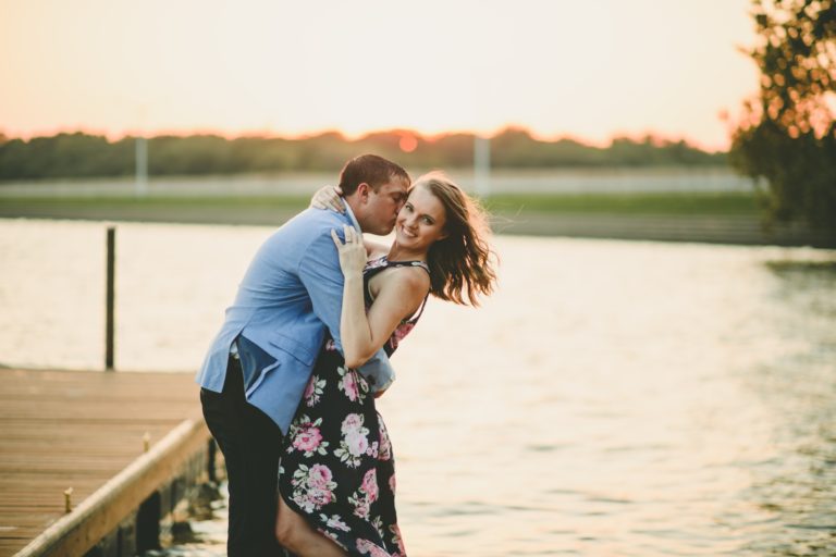 Becky & Richie | Springfield, IL Lake Engagement Photographer - Kate ...