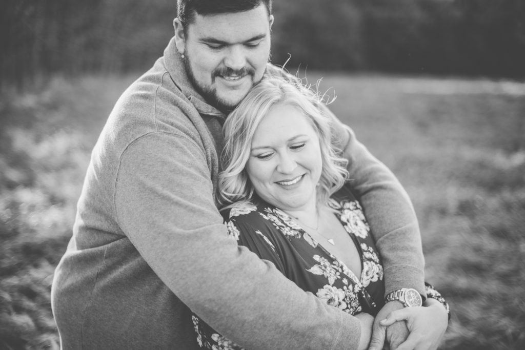 Jamie & Tommy | Loami, IL Nipper Creek Wildlife Park Engagement Session ...