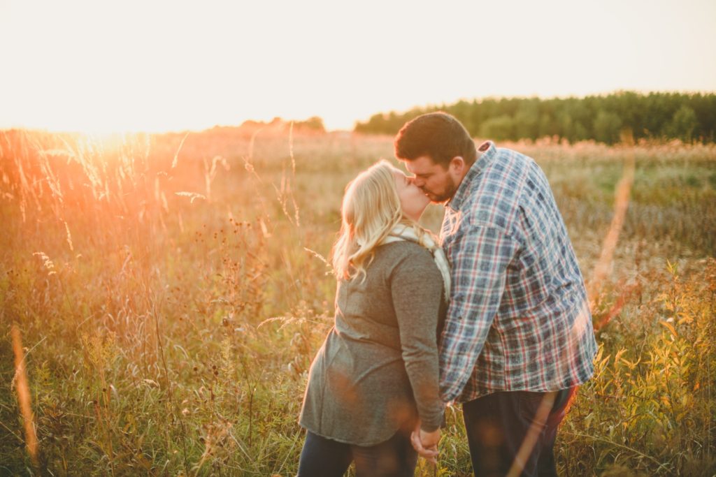 Jamie & Tommy | Loami, IL Nipper Creek Wildlife Park Engagement Session ...