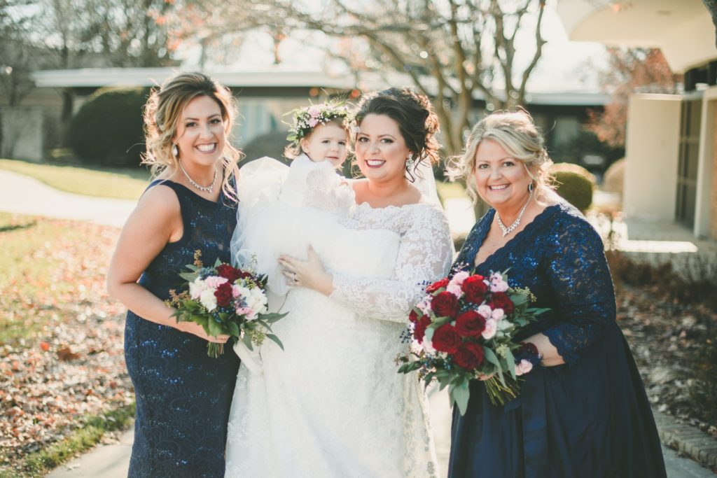 Stephanie & Bryan | Springfield, IL Navy & Soft Neutrals Romantic ...