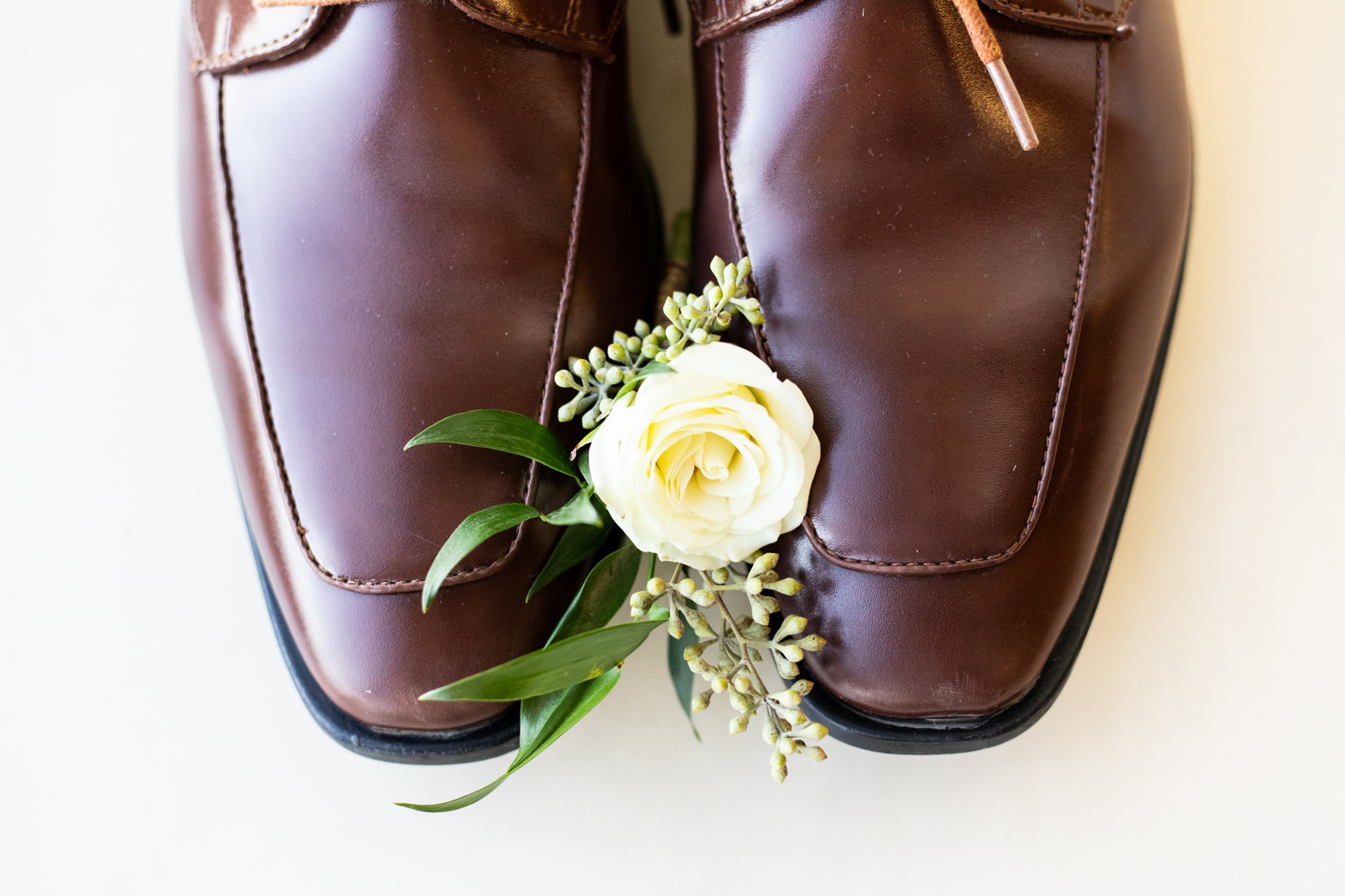 Taylor & Dustin | Springfield, IL Crowne Plaza Romantic Fall Wedding ...