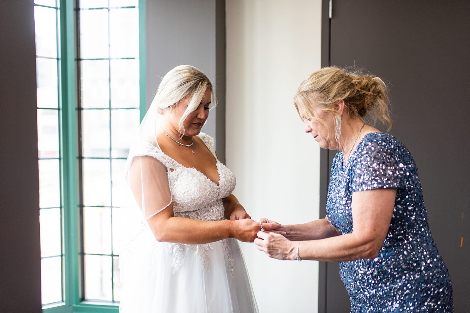 Alison & Sam | Summer Garden Party Springfield, IL Summer Wedding ...