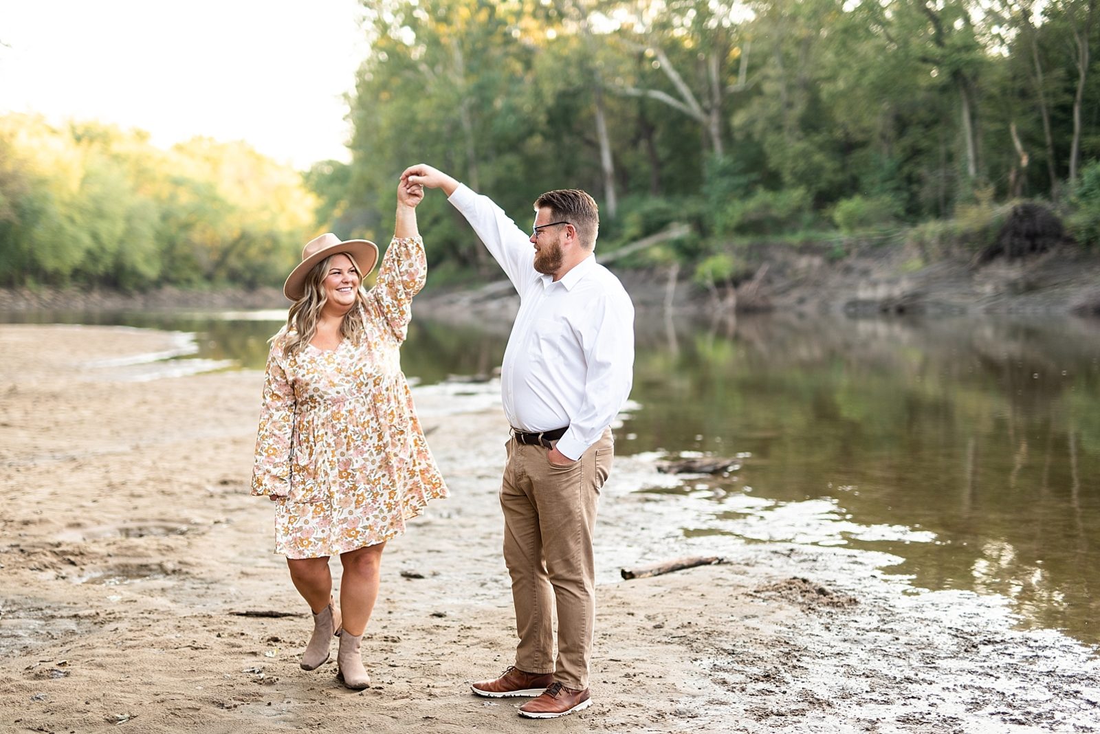 Jillian & Todd | Sherman, IL Fall Engagement Photographer - Kate ...